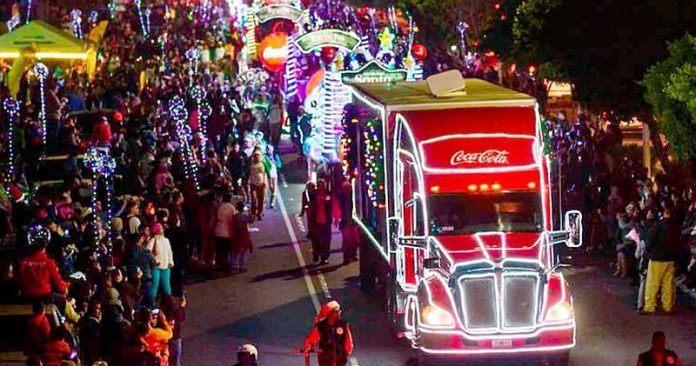 Coca-Cola Caravan Brings Christmas Cheer to Vallarta | Banderas News