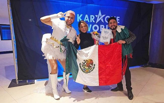 Mexican Duo Wins Gold at 2023 Karaoke World Championship | Banderas News