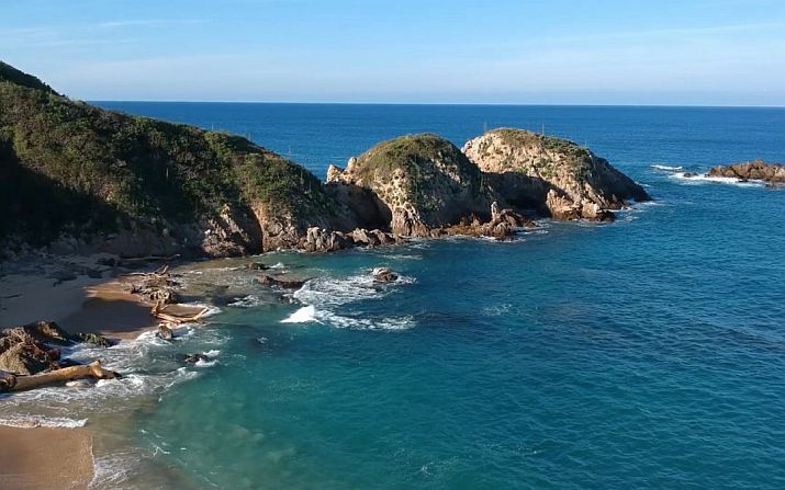 Alfredo Herrera Mayto Beach | Banderas News